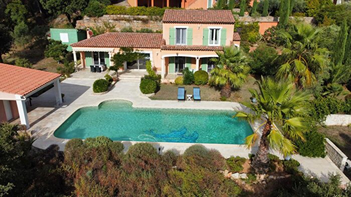 Maison à vendre - Flayosc - 6 pièces - 3 chambres