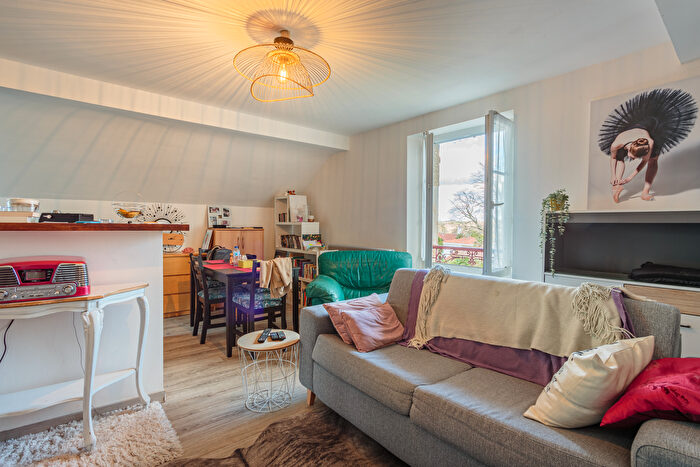 Appartement à vendre - Cambo-les-Bains - 2 pièces - 1 chambre