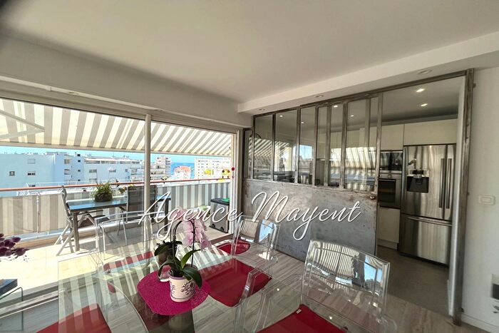 Appartement 4 pièces à vendre à Cannes, Pointe Croisette