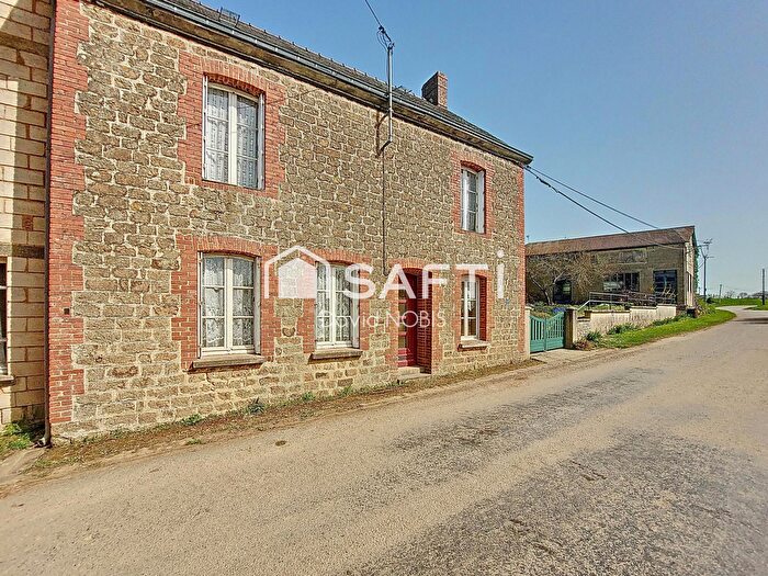 Maison à vendre - Gorron - 4 pièces - 3 chambres