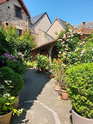 Maison à vendre - Culan - 10 pièces - 5 chambres