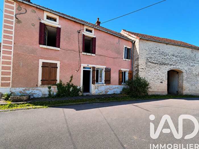 Maison 5 pièces à Asnières-en-Montagne, à vendre