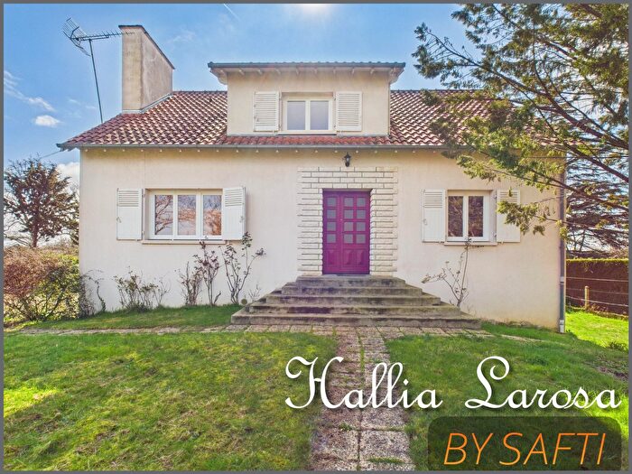 Maison 7 pièces à vendre à Montmorillon