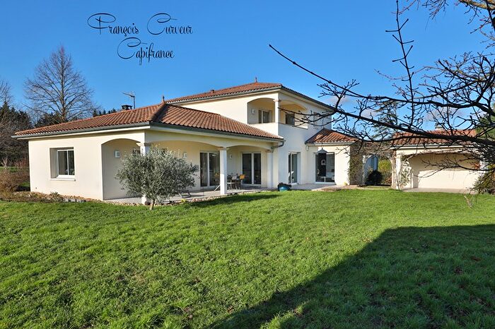 Maison à vendre - Saint-Martin-Belle-Roche - 6 pièces - 4 chambres