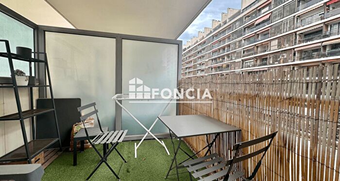 Appartement à vendre - Marseille e , La Joliette - 2 pièces - 1 chambre