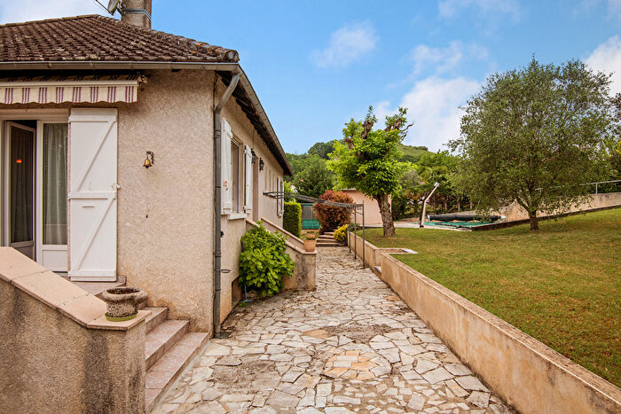 Maison 4 pièces à vendre à Saint-Laurent-les-Tours