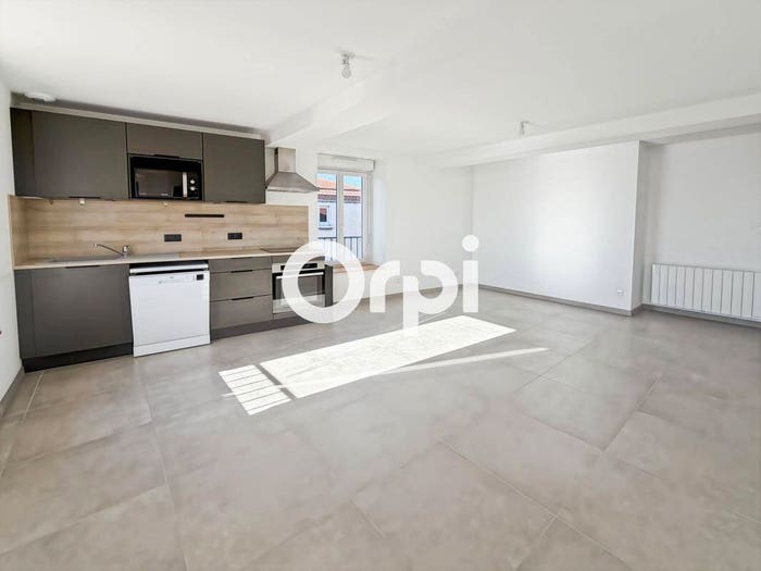 Saint-Martin-en-Haut : Appartement 2 pièces à louer