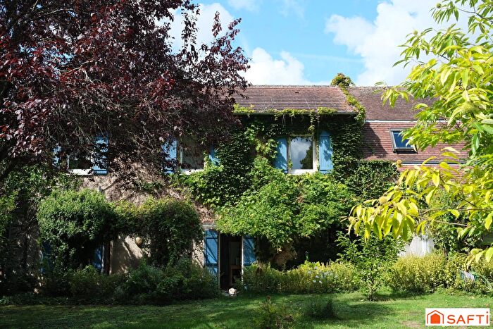 Maison à vendre - Villeneuve-sur-Yonne - 8 pièces - 5 chambres