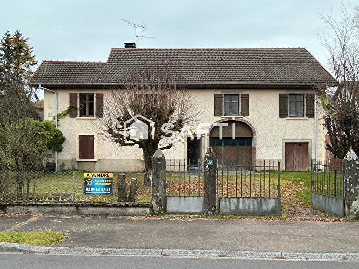 Maison à vendre - Ternuay-Melay-et-Saint-Hilaire - 6 pièces - 4 chambres