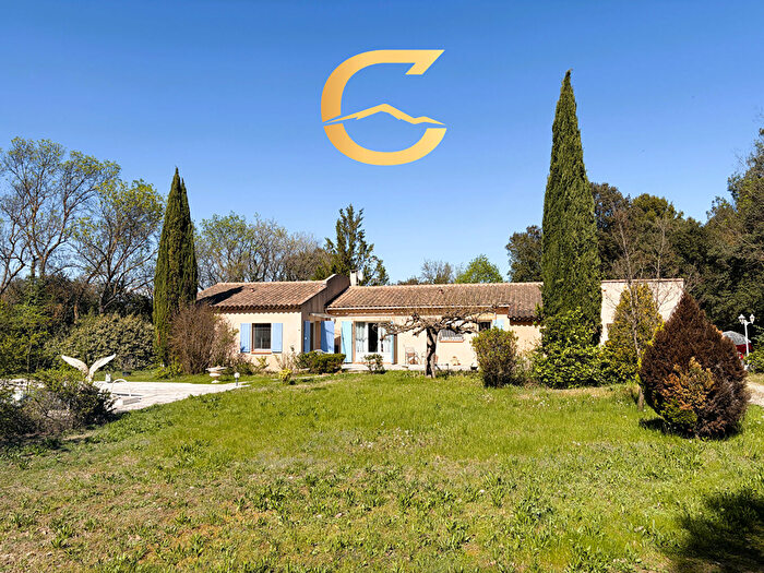 Maison 4 pièces à Jouques, à vendre