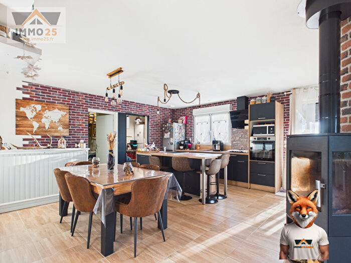 Maison à vendre - Montmirey-le-Château - 5 pièces - 4 chambres