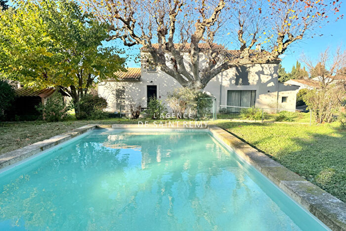 Maison à vendre - Châteaurenard, Jentelin, Route dAvignon, Confignes - 7 pièces - 5 chambres