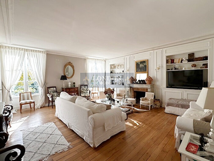 Appartement à vendre - Versailles - 7 pièces - 4 chambres