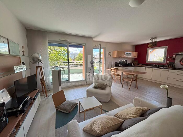 Appartement à vendre - Oloron-Sainte-Marie - 4 pièces - 3 chambres