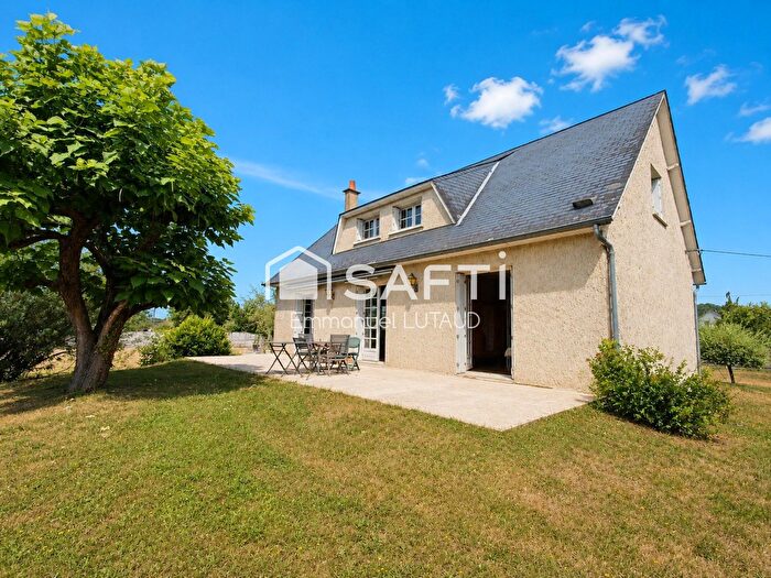 Maison 8 pièces à Arrou, à vendre