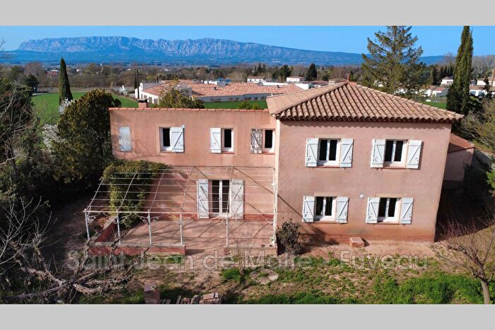 Maison à vendre - Trets - 6 pièces - 5 chambres