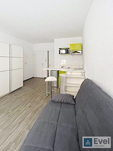 Appartement à louer - Thionville, Centre-ville, Gare - 1 pièce