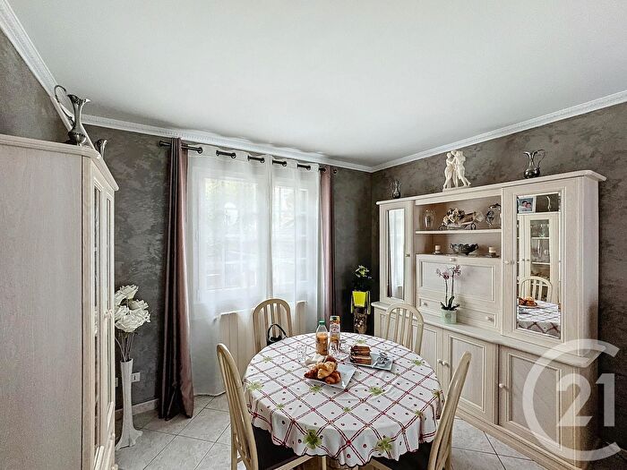 Maison à vendre - Saint-Denis, Sémard, Delaune, Guynemer - 5 pièces - 3 chambres