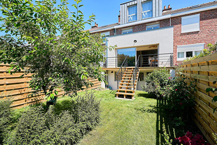 Saint-André-lez-Lille, Ouest : Maison 6 pièces à vendre