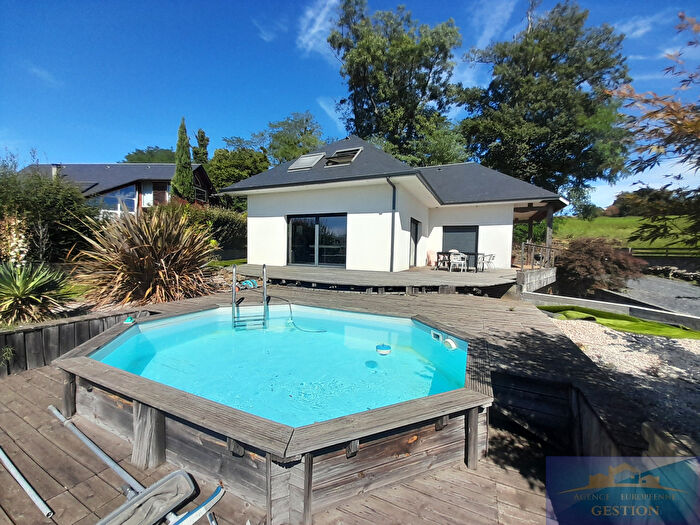 Maison à vendre - Loubajac - 6 pièces - 4 chambres