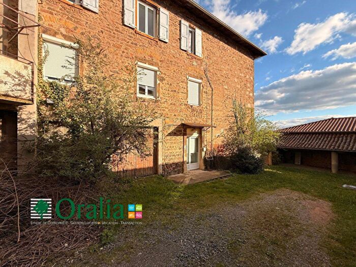 Appartement à louer - Saint-Laurent-de-Chamousset - 3 pièces