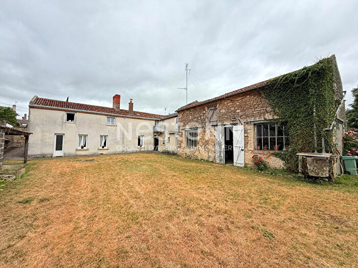 Doué-la-Fontaine - Maison 7 pièces à vendre