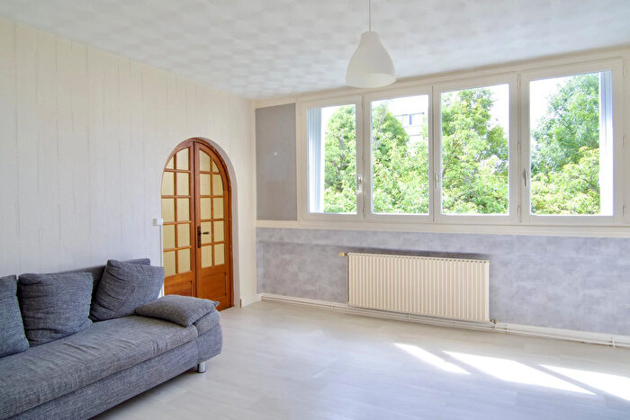 Appartement à vendre - Beynes - 4 pièces - 3 chambres