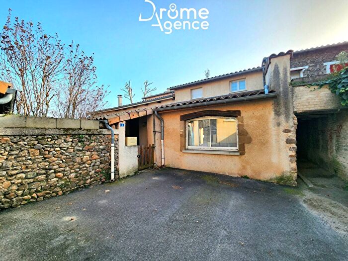 Maison à louer - Glun - 3 pièces - 2 chambres