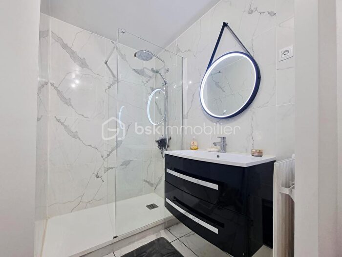 Appartement à vendre - Neuilly-sur-Marne, Fauvettes Sud - 3 pièces - 2 chambres