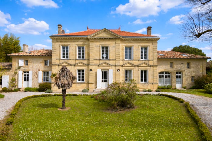 Maison 12 pièces à vendre à postalCode