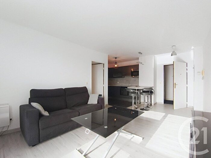 Appartement à louer - République-Gare-Porte de Paris, Saint-Denis - 2 pièces - 1 chambre