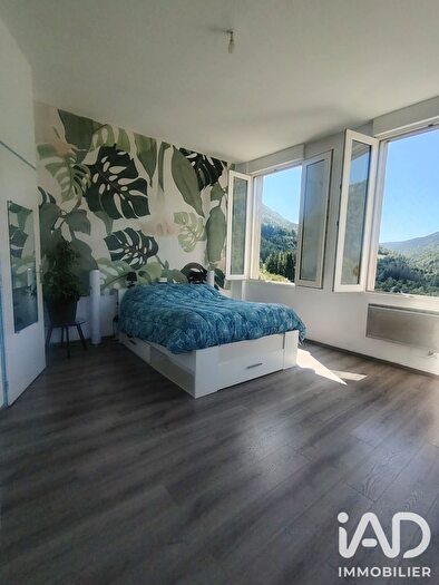 Saint-Claude - Appartement 8 pièces à vendre