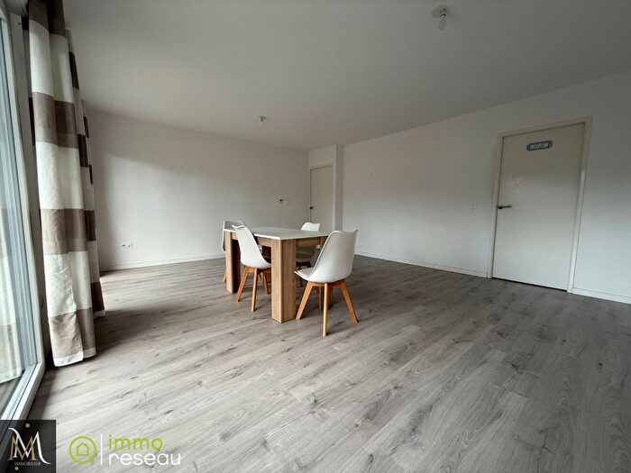 Appartement à vendre - Valenciennes, Cheminots, Acalas, Fb de Lille - 4 pièces - 3 chambres