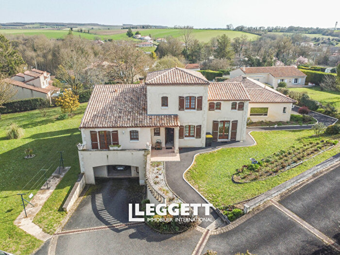 Maison à vendre - Montignac-Charente - 7 pièces - 4 chambres