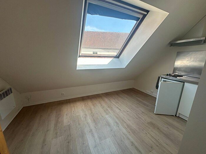 Est, Lamorlaye - Appartement 2 pièces à louer