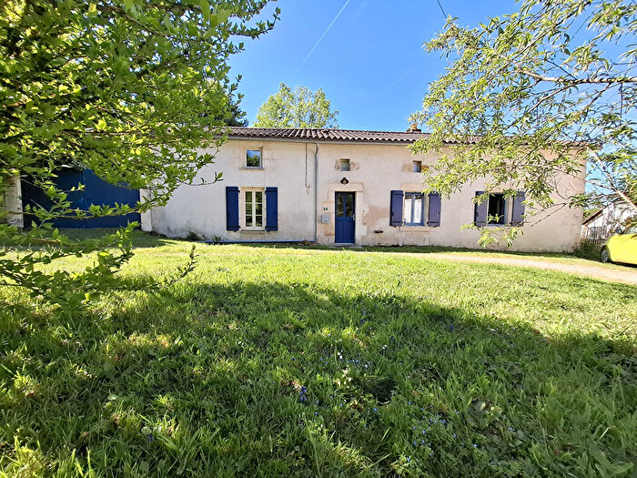 Champdeniers-Saint-Denis - Maison 5 pièces à vendre