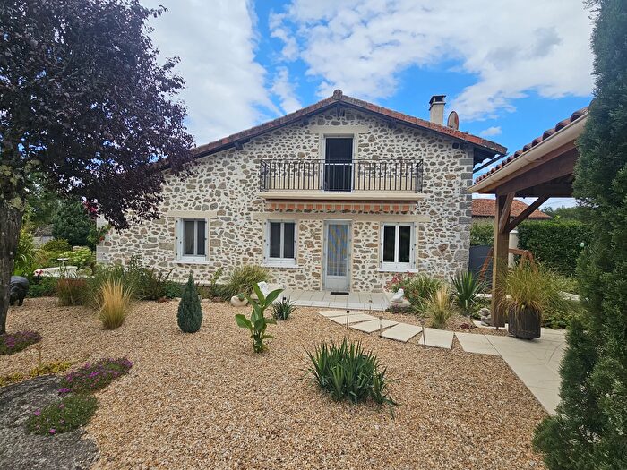 Busserolles - Maison 7 pièces à vendre