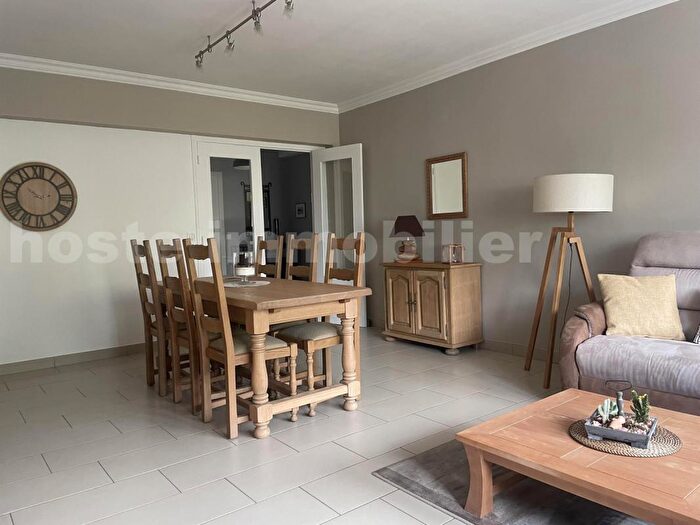 Appartement à vendre - Tourcoing, Centre-ville - 4 pièces - 3 chambres