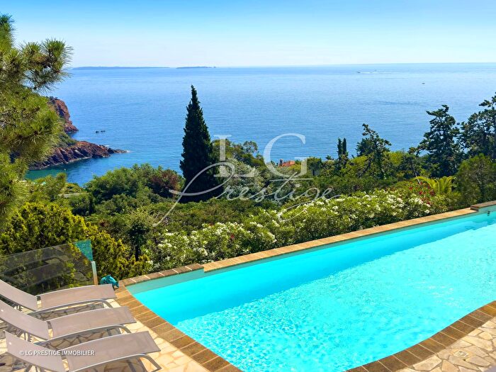 Maison à vendre - Théoule-sur-Mer - 7 pièces - 5 chambres