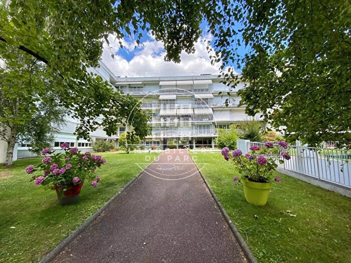 Appartement à vendre - Le Vésinet, Coeur de Ville - 4 pièces - 3 chambres