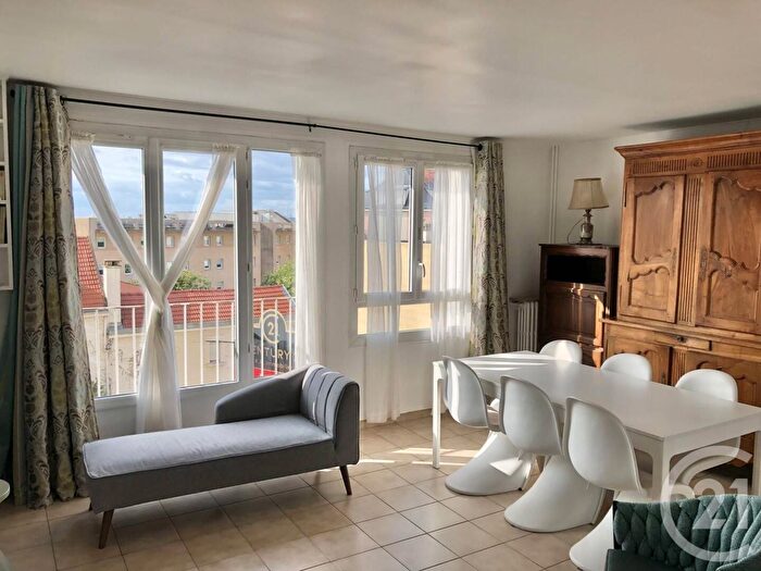 Appartement à louer - Le Kremlin-Bicêtre - 4 pièces - 3 chambres