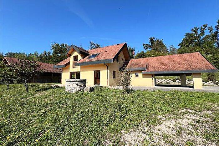 Maison 5 pièces à Contamine-Sarzin, à louer