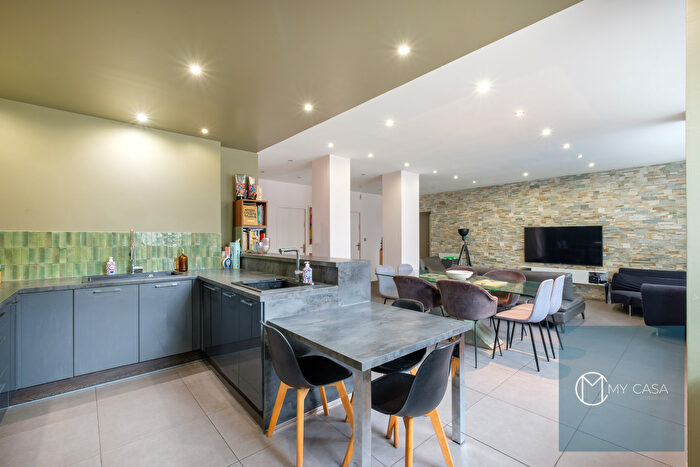 Appartement à vendre - Caluire-et-Cuire, Le Bourg - 4 pièces - 3 chambres