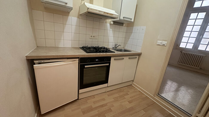 Appartement à vendre - Tulle, Centre-ville - 2 pièces - 1 chambre