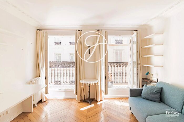 Paris 9ème, Clichy, Trinité : Appartement 1 pièce à vendre