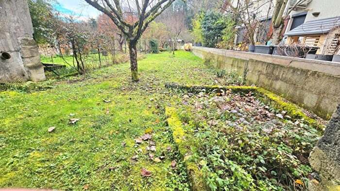 Maison à vendre - Virieu-le-Grand - 2 pièces - 2 chambres