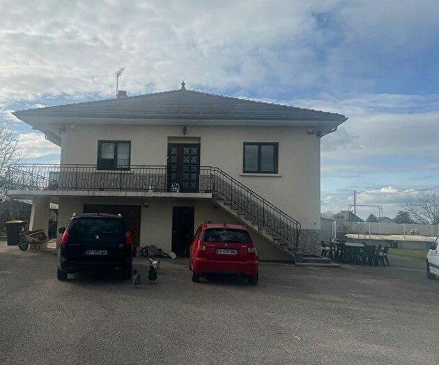 Maison 8 pièces à vendre à Les Abrets