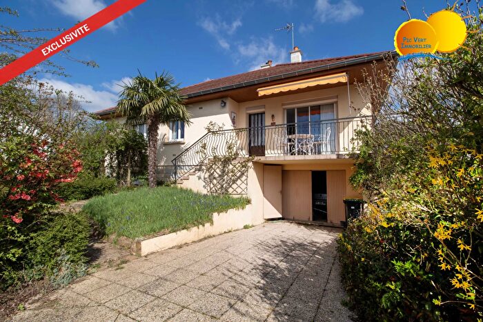 Maison à vendre - Auxonne - 6 pièces - 3 chambres