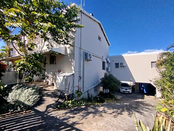 Maison 2 pièces à vendre - Saint-Pierre, La Cafrine