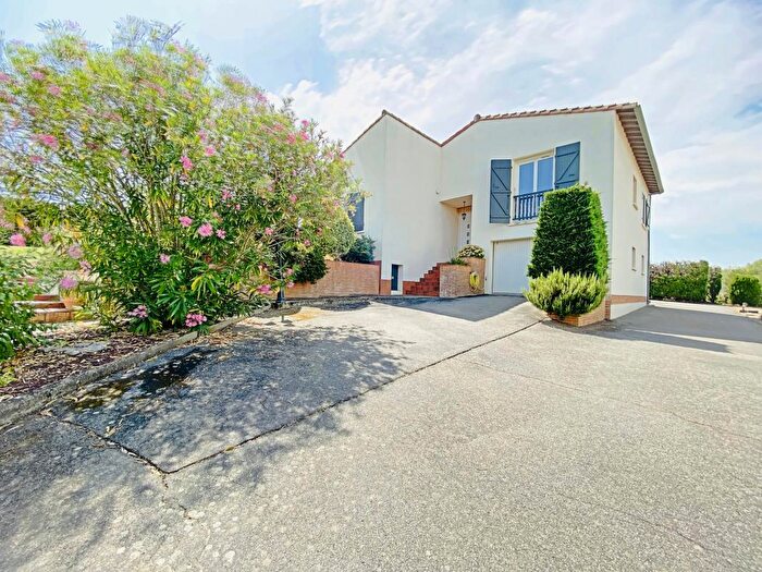 Maison à vendre - Eaunes - 8 pièces - 6 chambres